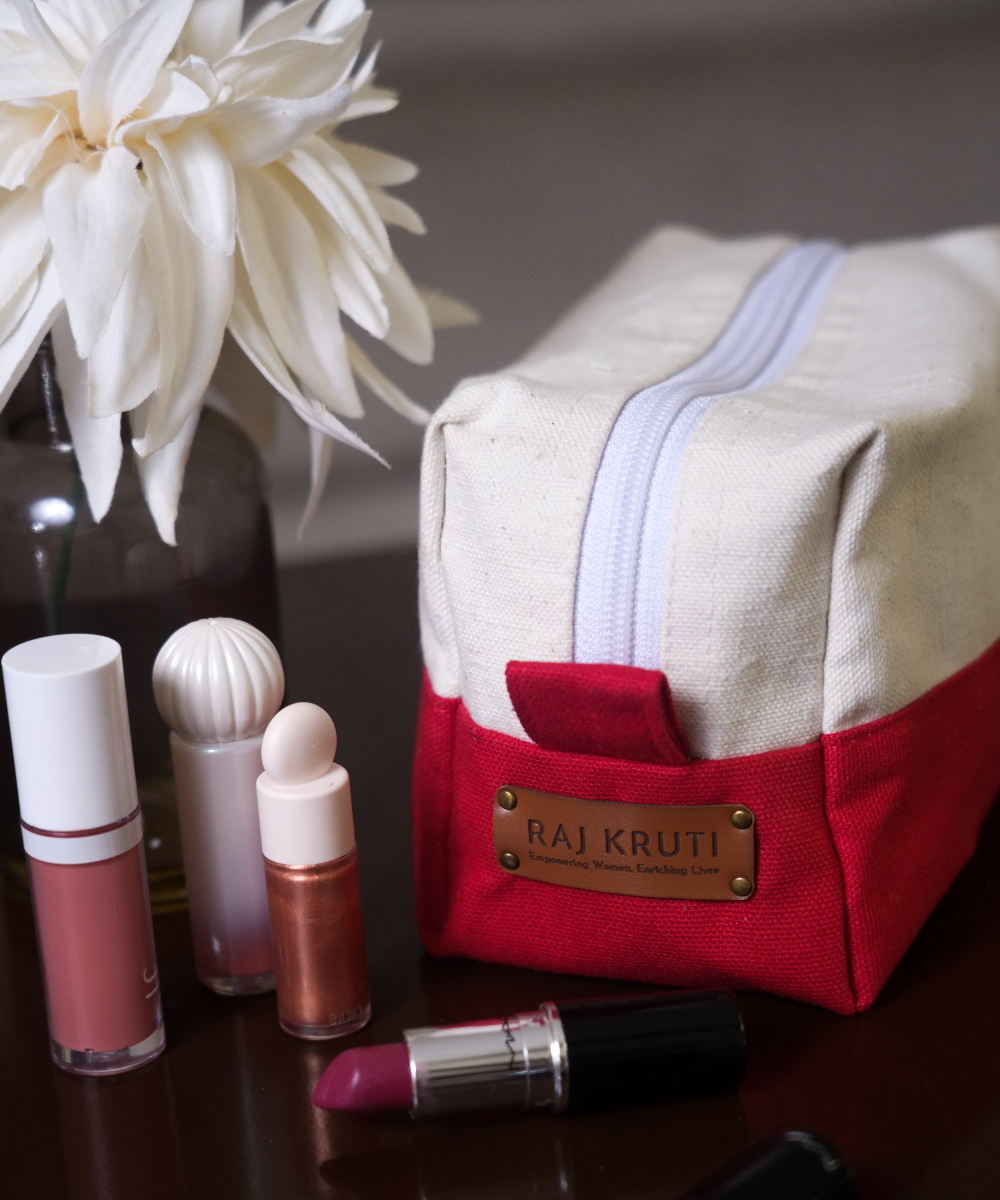 Travel Pouch – RajKruti